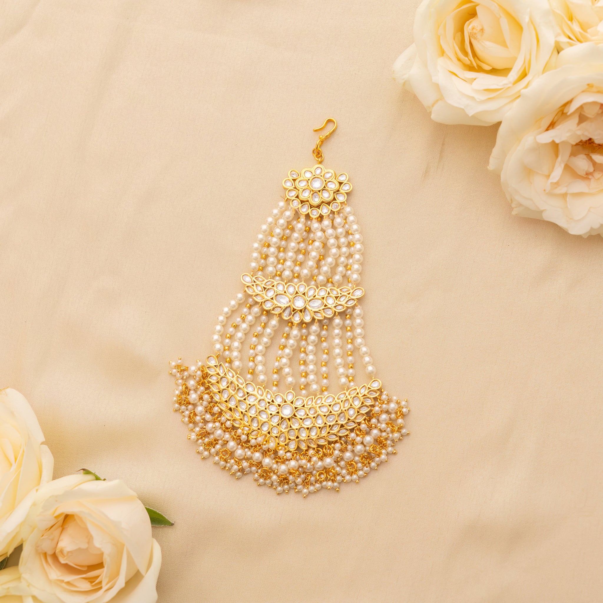 Suchi Pearl String Kundan passa